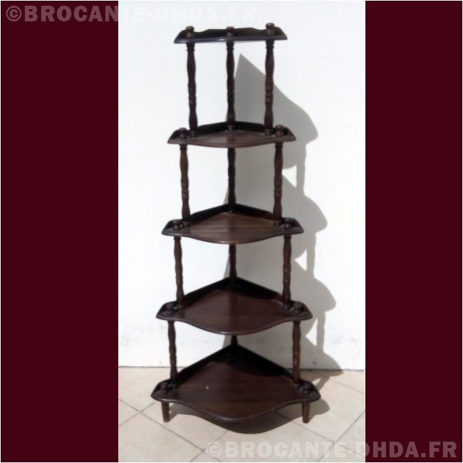 Haute étagère de coin - D'Hier & D'Aujourd'hui