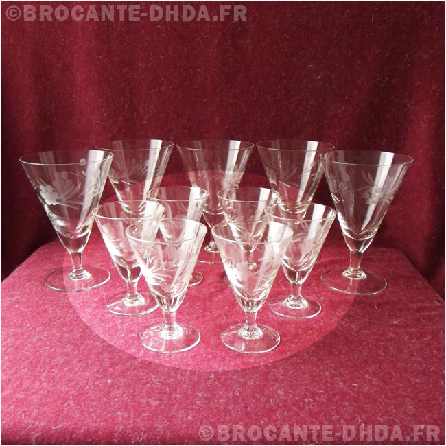 Suite de 4 verres ciselés - D'Hier & D'Aujourd'hui