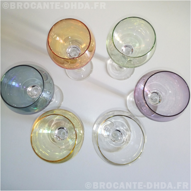 Suite de 6 verres de couleur - D'Hier & D'Aujourd'hui