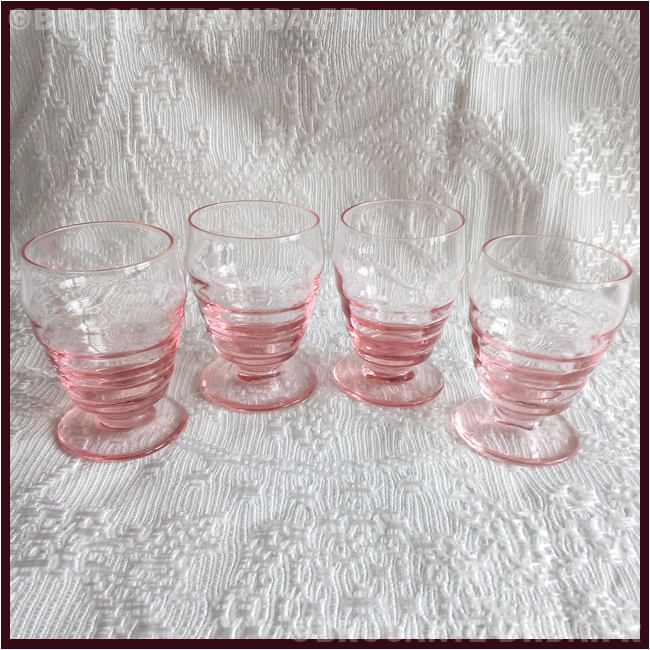 Suite de 4 anciens verres roses - D'Hier & D'Aujourd'hui