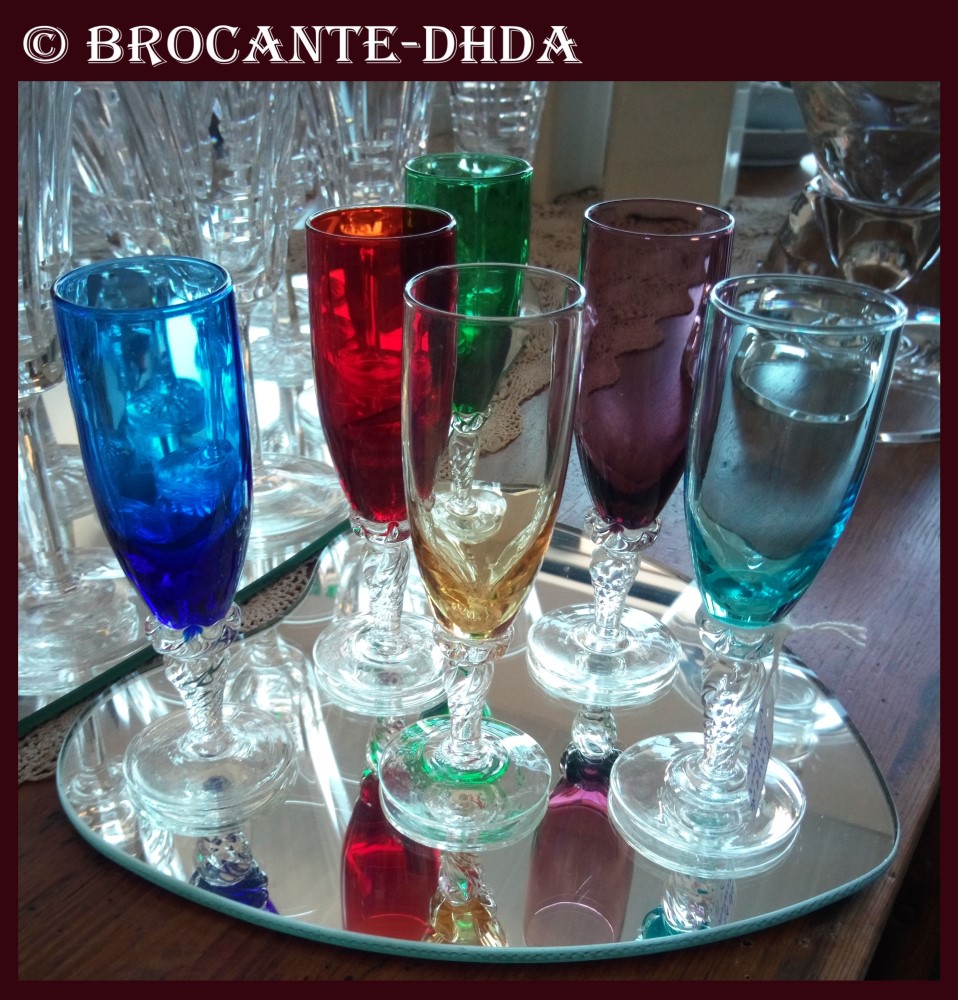 6 petits verres de couleur - D'Hier & D'Aujourd'hui